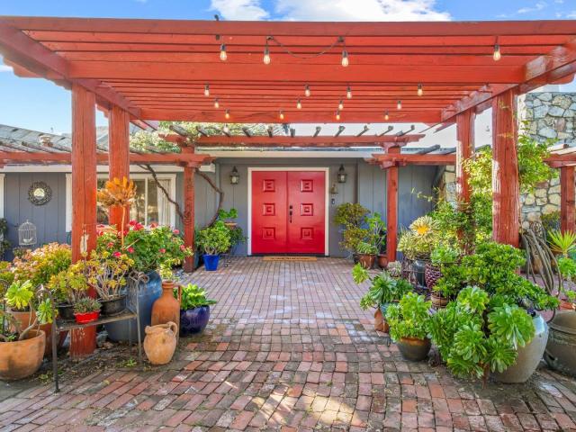 440 Hillside Road