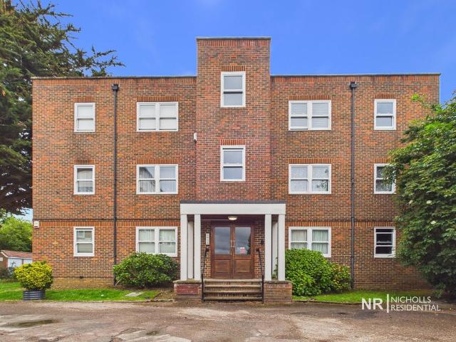 440 London Road, North Cheam, Sutton, Surrey. SM3, 2 bed flat to rent, £1,850 pcm | PrimeLocation