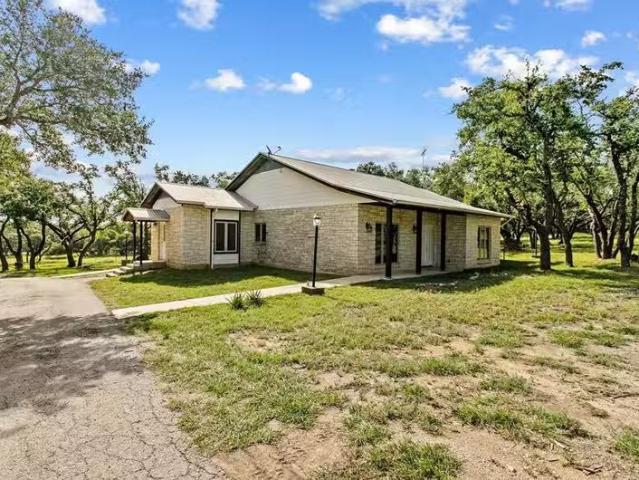 440 Leaning Oak Trail, Dripping Springs, TX 78620 MLS 9790110