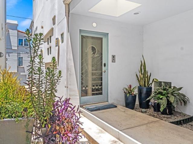 440 Marine Place