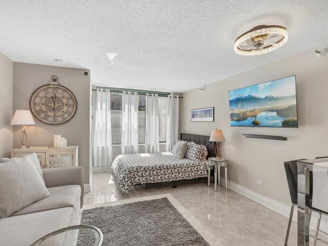 440 N McClurg Ct, Unit 607, Chicago, IL 60611 | MLS #12499 | Compass