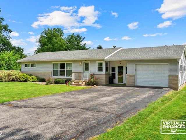 440 N Sycamore St, Dana, IN 47847