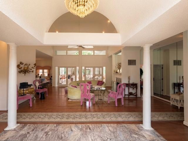 440 North Drive