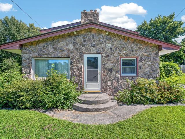 440 NE 46th Place
