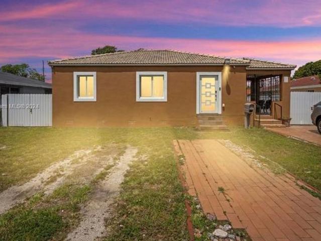 440 NW 32nd Pl, Miami, FL 33125