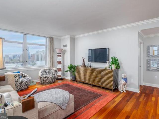 440 S Broad St #1102, Philadelphia, PA 19146