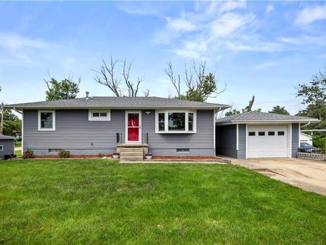 440 South Dr, Mount Zion, IL 62549