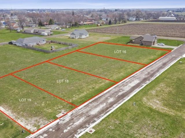 440 Scenic Dr, Truro, IA 50257