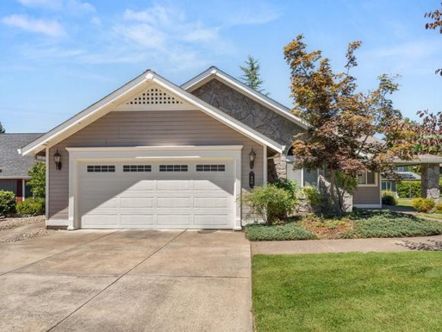 440 Scottsdale Cir, Medford, OR 97504