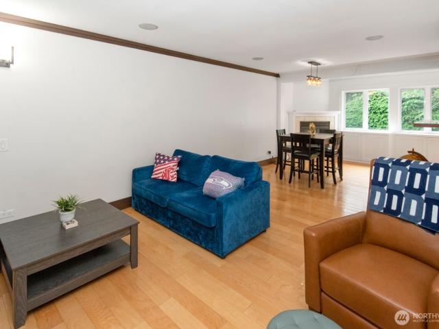 440 St Helens Avenue # 310