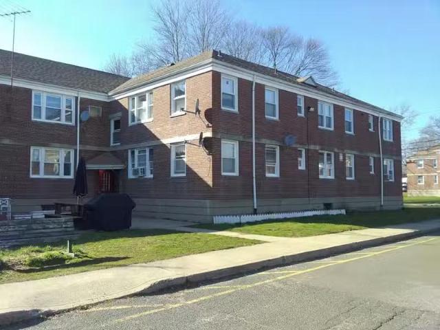 440 SUCCESS AVE APT 18, BRIDGEPORT, CT 06610 Condo/Townhome Fo.