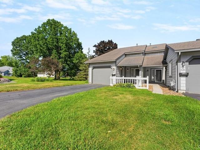 440 Summerhaven Dr N, East Syracuse, NY 13057