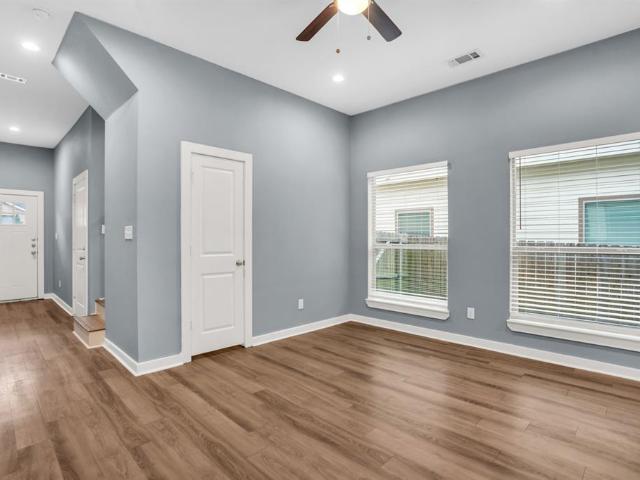 440 Pecan Hollow