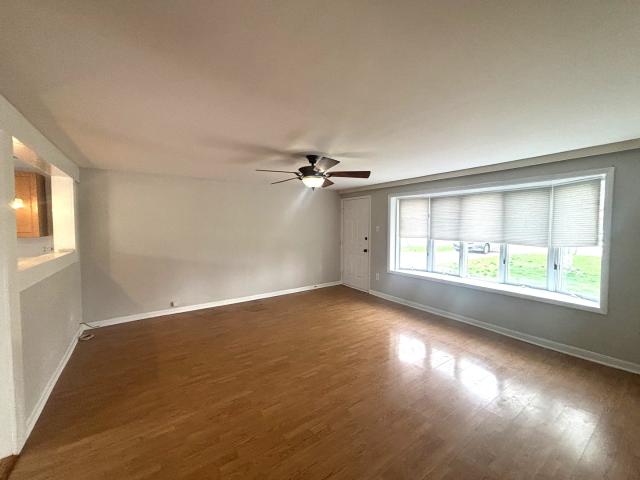 440 W Meadow Avenue