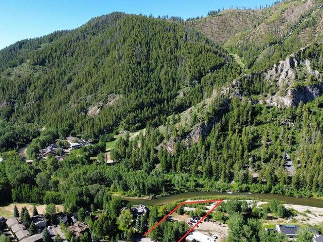 440 Wood River Dr, Ketchum, ID 83340