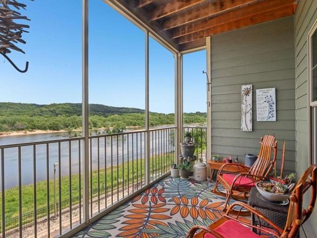 440 Water St Unit 212, Prairie du Sac, WI 53578