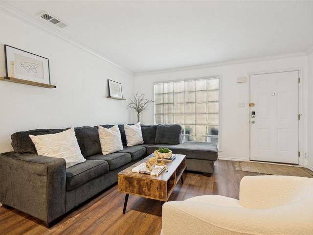 4414 Buena Vista Street # 3