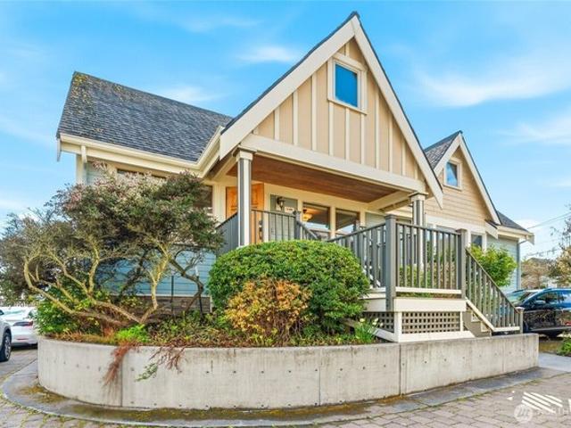 4414 Eastern Ave N Unit 4418, Seattle, WA 98103