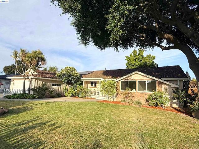 4414 grover dr