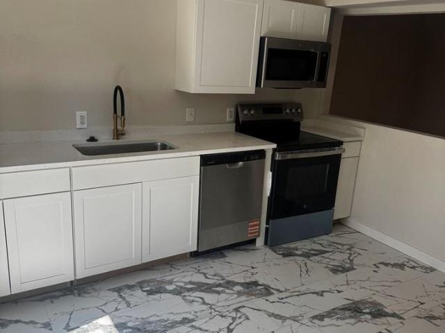 4414 Worth Street 2 Bedroom Apartment for Rent at 4414 Worth St, Dallas, TX 75246 Peak's