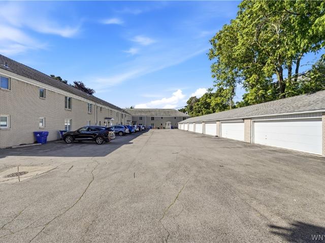 4415 Main Street # 16