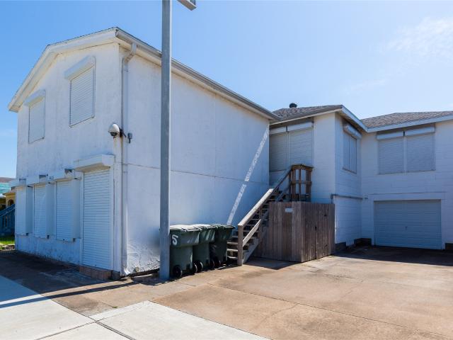 4415 Ave S, Galveston, TX 77550 | MLS #95029 | Compass