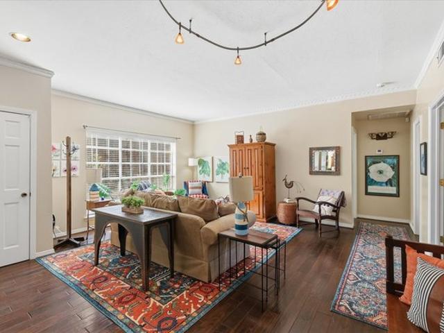 4415 S Bellaire Dr S Unit 202S, Fort Worth, TX 76109