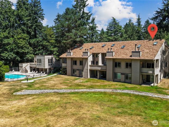 4415 th Avenue NE # H2
