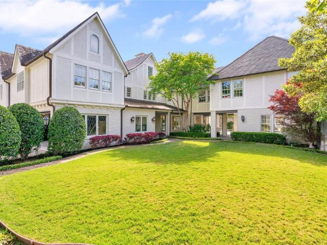 4416 Beverly Drive