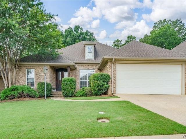4416 Draper Dr, Northport, AL 35473