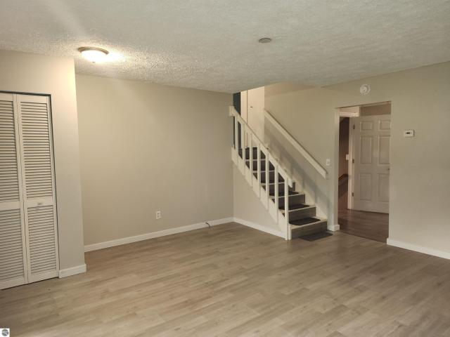 4416 Eaglecrest Drive
