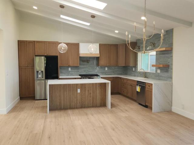 4417 Beverly Drive