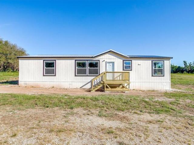 4417 County Road 423, Grandview, TX 76050