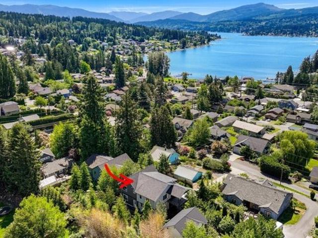 4417 E Oregon St, Bellingham, WA 98226
