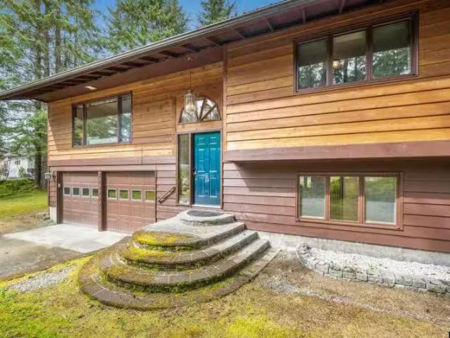 4417 RIVERSIDE DR, JUNEAU, AK 99801 Single Family Residence Fo.