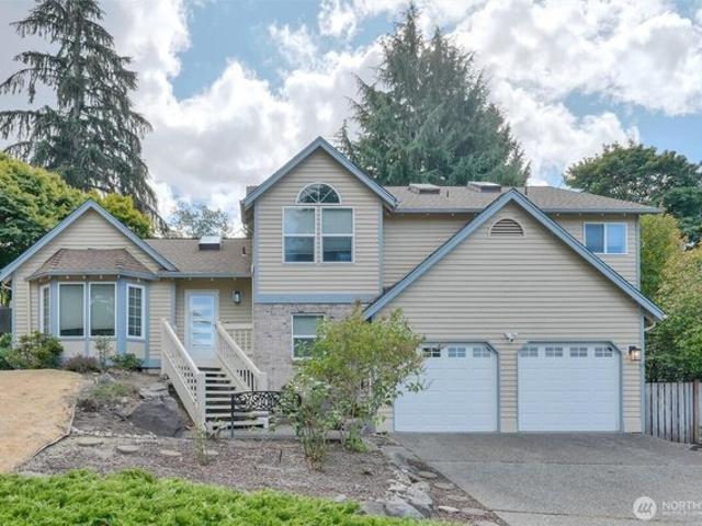 4417 Somerset Ln, Kent, WA 98032