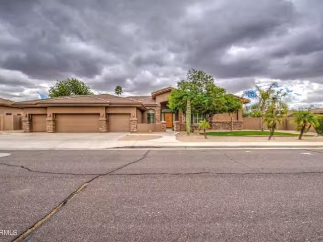 4417 W Lawler Loop, Phoenix, AZ 85083 MLS 6832155