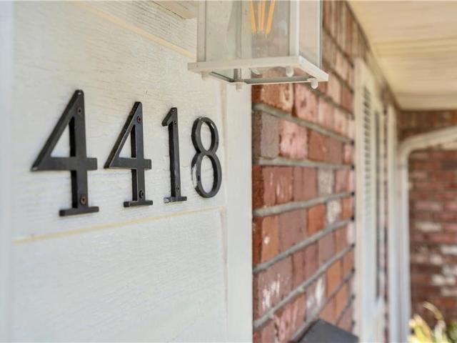 4418 Macarthur Boulevard