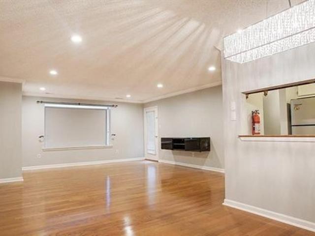 4418 A Aberdeen Dr, Mount Laurel, NJ 08054