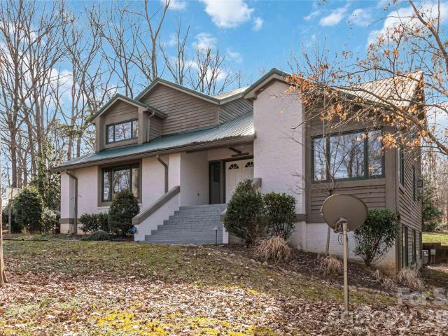 4418 Horseshoe Bend, Matthews, NC 28104 | MLS #4341 | Compass