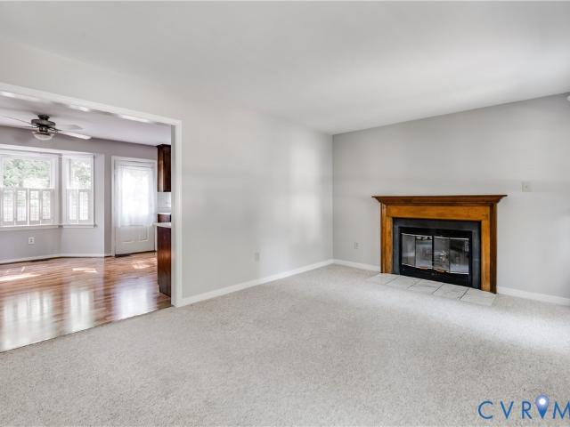 4419 Boones Bluff Way