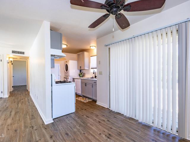 4419 Plaza Vista # D