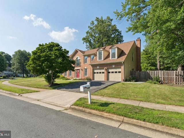 4419 Woods Edge Court