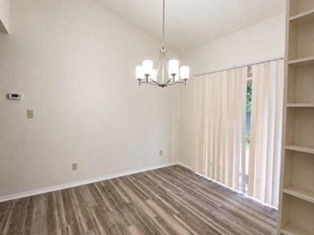 4410 Knollchase