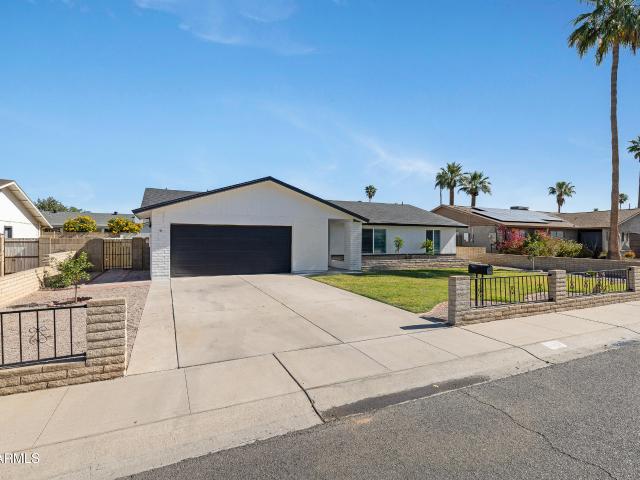4410 w poinsettia drive