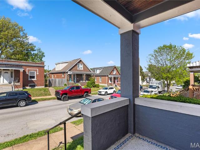 4410 Wallace St, Louis, MO 63116 | MLS #26018 | Compass