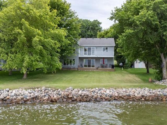 44114 Outlet Beach Rd, Pelican Rapids, MN 56572