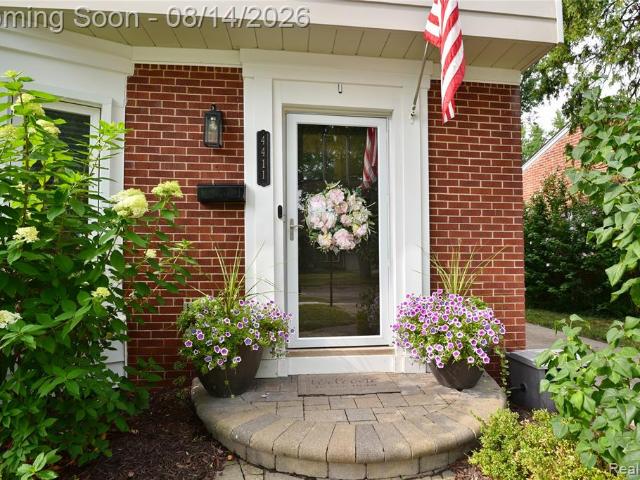 4411 N Verona Circle