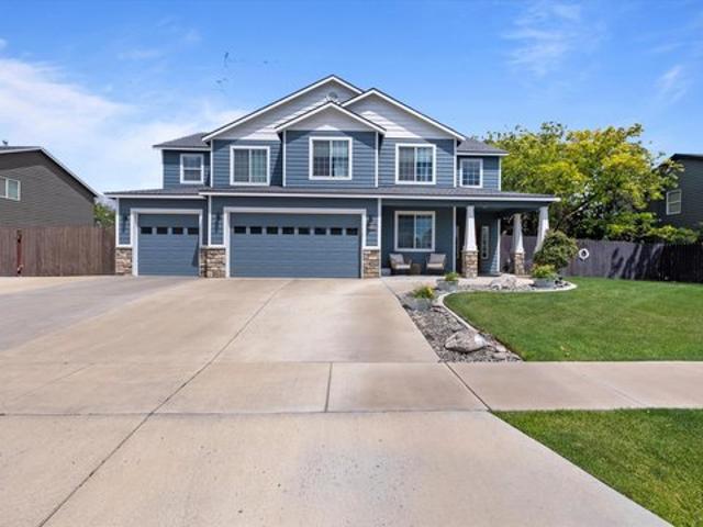 4411 Antigua Dr, Pasco, WA 99301