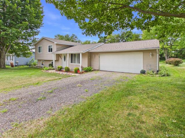 4411 Huckleberry Circle